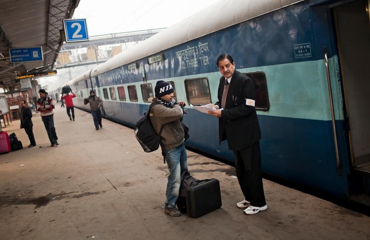 Indian Railways: TTE এবং TC দুইজনই কি একই? তাদের দুজনের মধ্যে কিন্তু ...